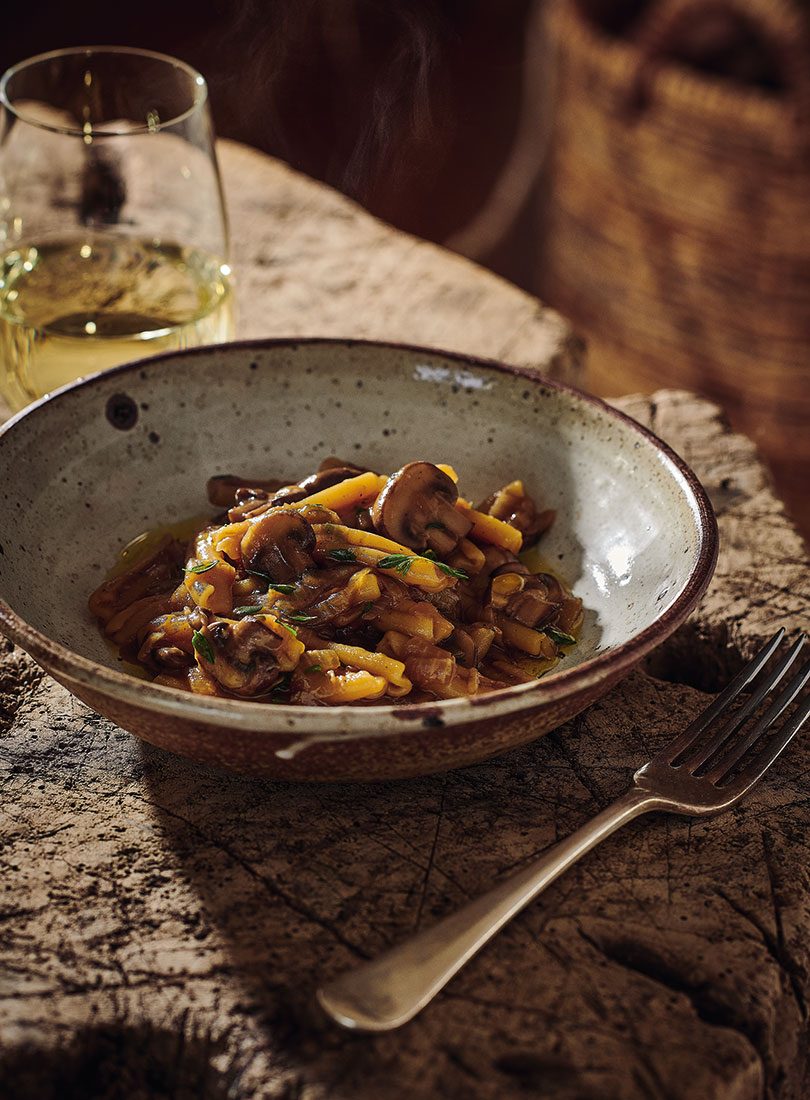 French Onion & Brown Button Mushroom Pasta - Cuisine Magazine - From ...